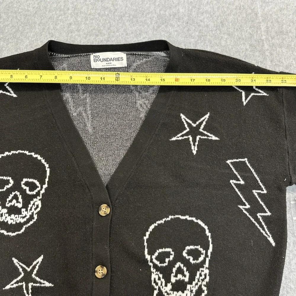 No Boundaries | Sweaters | No Boundaries Black Soot Skull Graphic ...
